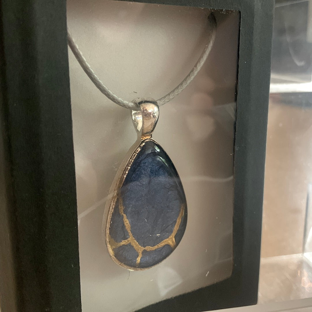 Kintsugi Pendant – Kintsugi Hope